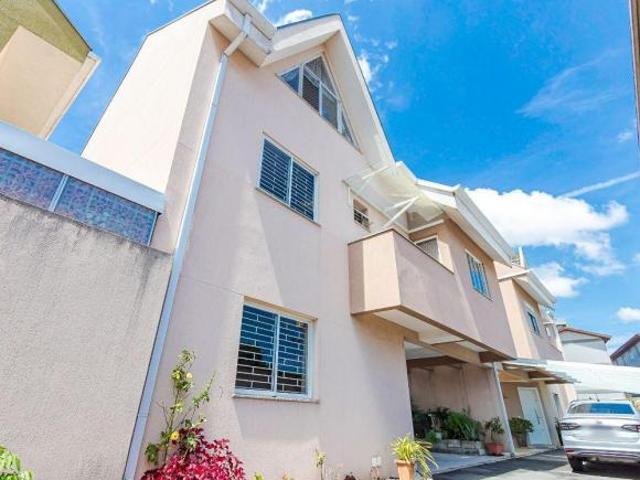 Sobrado Triplex no Coração do Boa Vista