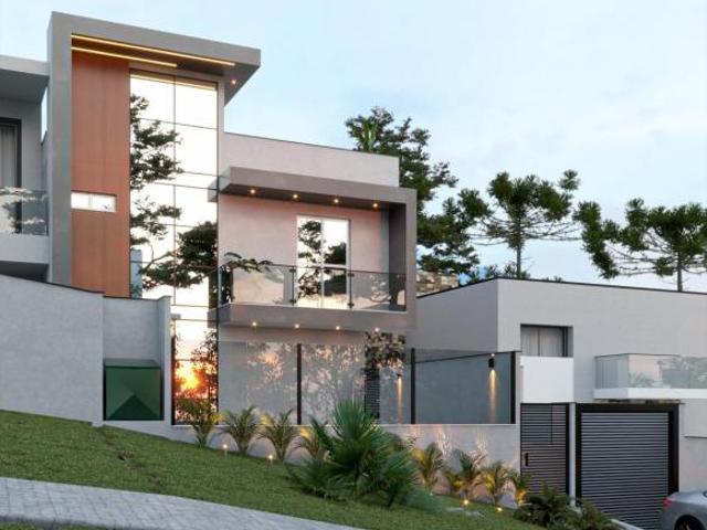 SOBRADO TRIPLEX NO SANTO INÁCIO
