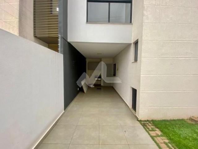 Sobrado Triplex Semi Mobiliado Jardim Gisela R$ 750.000,00