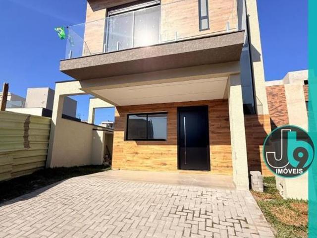 Sobrado Triplex para Venda e Locação no Bairro Santa Candida 171m² com 3 quartos, 3 suítes, 3 salas