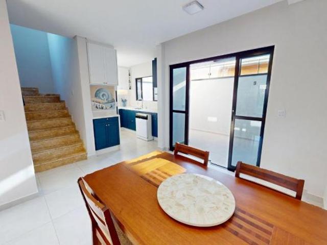 SOBRADO TRIPLEX PRÓXIMO DO JARDIM BOTÂNICO — SEMIMOBILIADO E COM TERRAÇO EXCLUSIVO