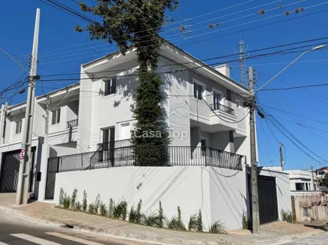 Sobrado Triplex à venda Órfãs