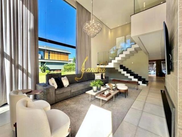 Sobrado Velas da Marina com 442m² com 4 suítes