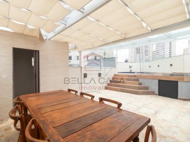 Sobrado à venda na Mooca 2 Suítes, Piscina e 3 Vagas de Garagem