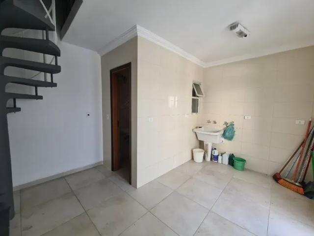 Sobrado à venda no Brooklin com 4 quartos e 4 vagas 317m² Rua com vigilância 24 horas