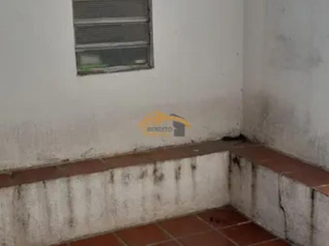 Sobrado à venda no Centro de Osasco, com 2 dormitórios e 1 vaga de garagem