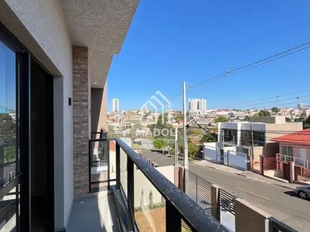 Sobrado à Venda no Jardim Carvalhoo, com 3 suítes, 2 vagas e 269m² R$ 769.500