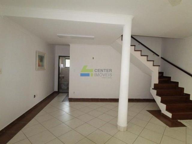Sobrado venda e aluguel em Moema, 190m2 São Paulo