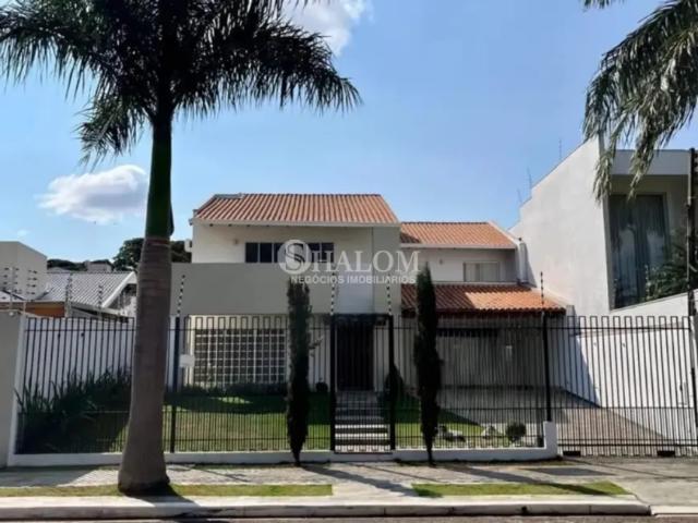 Sobrado à venda em Maringá, Zona 05, com 3 quartos, com 420 m²