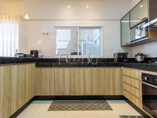 Sobrado à venda em Campinas, Swiss Park, com 3 suítes, com 264 m², Basel 13