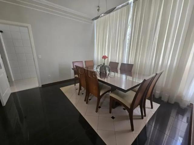 Sobrado à venda em Valinhos, Chácara Flora, com 4 suítes, com 525 m²