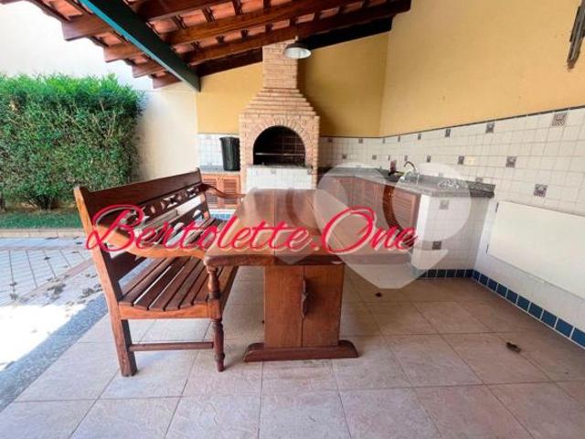 Sobrado venda Jardim São Paulo 4 dormitórios 4 banheiros 2 vagas quintal churrasqueira