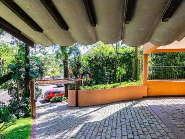 Sobrado à venda, 250 m² por R$ 7.500.000,00 Jardim Everest São Paulo/SP