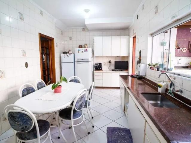 Sobrado Residencial com Varanda Gourmet em Jardim Bela Vista, Santo André – Financia e aceita Permut