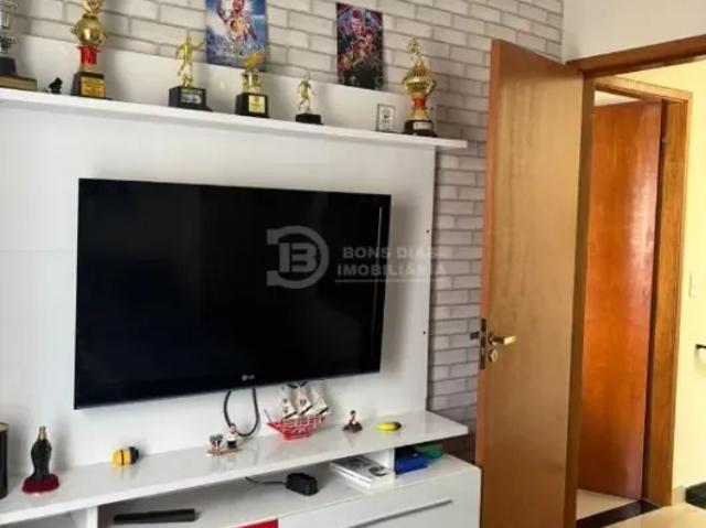 Sobrado à venda 2 suítes e 2 vagas de garagem Vila Rio Branco