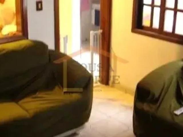 Sobrado À VENDA, 3 dormitórios, 1 vaga de garagem. 105m² Vila Mazzei