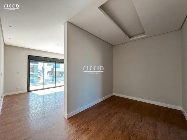 Sobrado à venda 4 SUÍTES 1 suíte térreo 370 m² construção e 450 m2 de terreno no Condomínio Môn