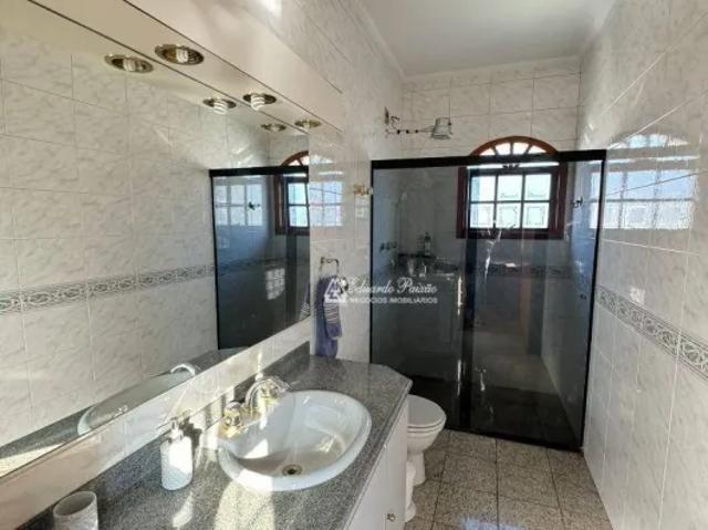 Sobrado Vila Galvão Estuda Permuta