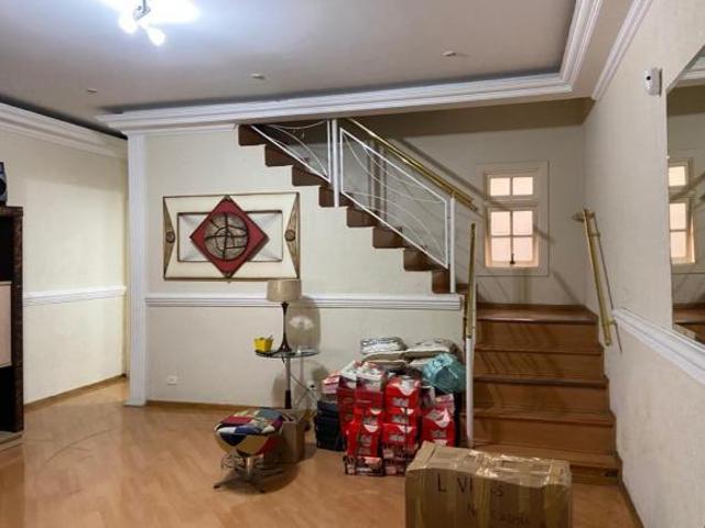 Sobrado Vila Santo Estefano com 3 dormitórios 2 vagas de garagem.
