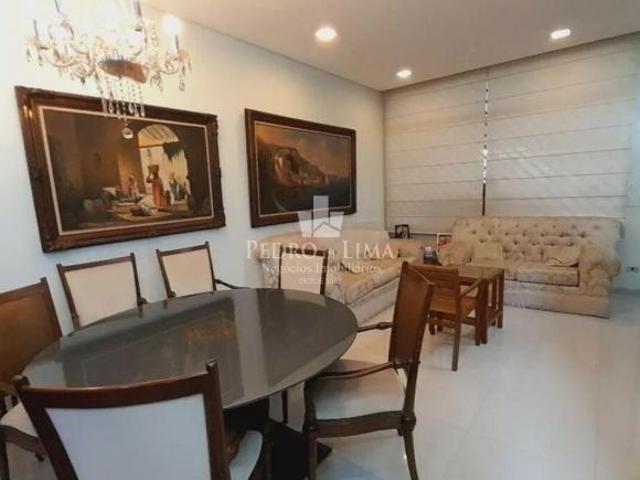 Sobrado Vila Santa Clara 4 suítes 2 vagas de garagem