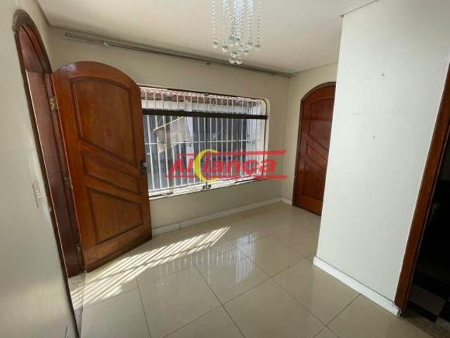 SOBRADO VILA ROSALIA COM 4 QUARTOS, SENDO 3 SUÍTES
