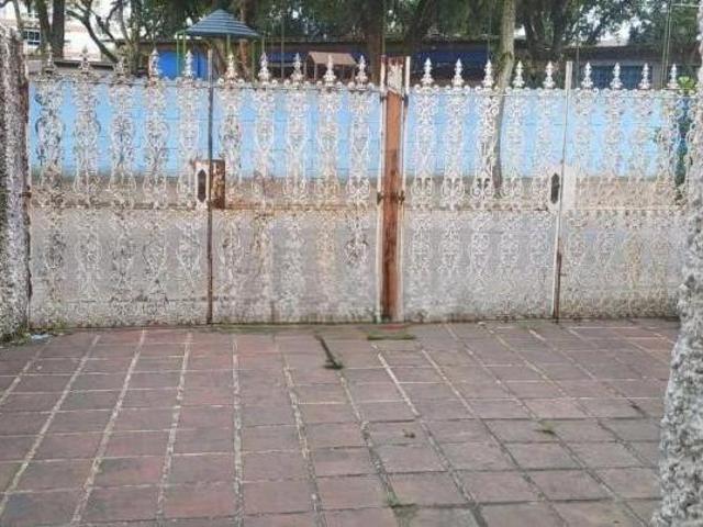 Sobrado 03 dorm 02 garagens quintal 103 mts Santos SP Ponta da Praia