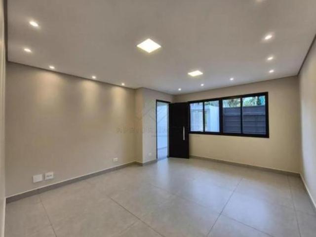 Sobrado 03 dormitórios à venda, 236m² na Vila Scarpelli Santo André/SP