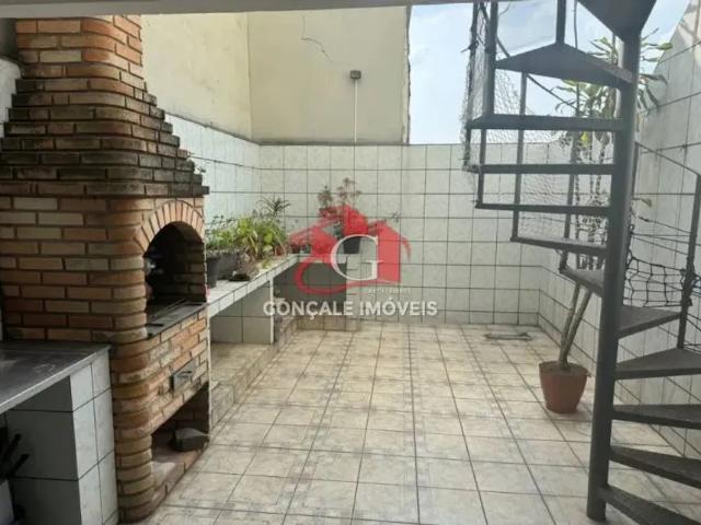 Sobrado 03 dormitórios e 01 vaga