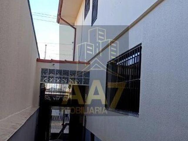 SOBRADO 03 DORMITÓRIOS, 03 BANHEIROS 02 VAGA DE CARRO COBERTA