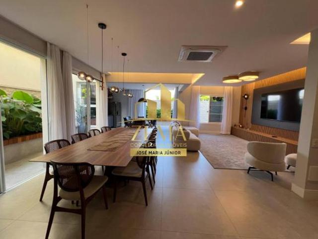 Sobrado, 03 Sts, Alto padrão, Porteira fechada, Luxo e Exclusividade