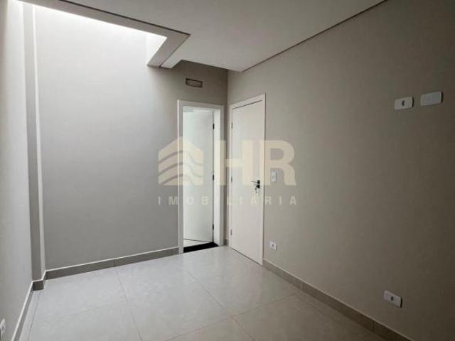 Sobrado 03 suítes e 02 vagas de garagem Sertãozinh