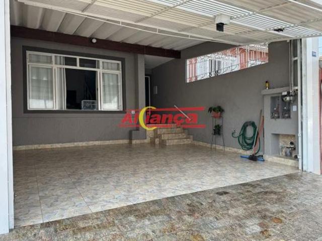Sobrado 03 sendo 01 Suítes a Venda Vila Endres. Próximo ao Shopping
