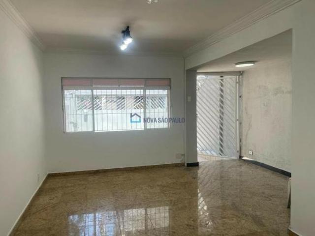 Sobrado 140m², 2 dormitórios, 2 vagas. Vila Santa Catarina !