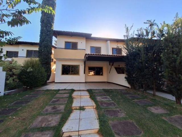 Sobrado 140m² no Ed. Privê dos Girassóis — Jardim Vitória | 3 Quartos, 1 Suíte