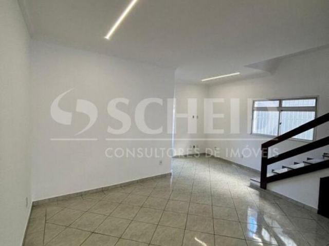 Sobrado 154 m² com 3 dorms, 1 suíte, 3 banheiros, 3 vagas!