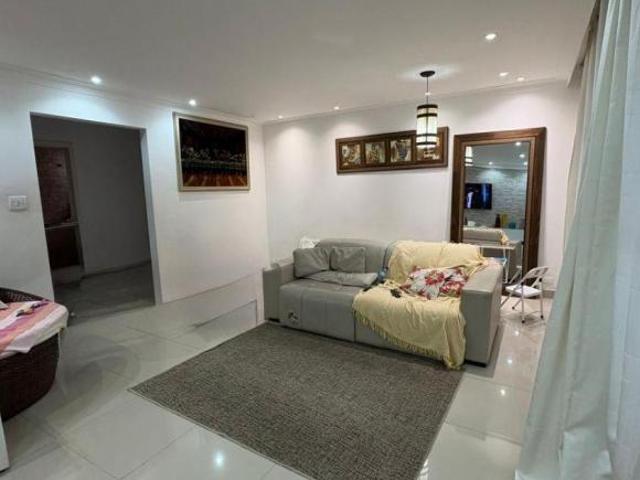 Sobrado 160m² Miolo do Jardim da Saúde com 3 dormitórios e 2 vagas