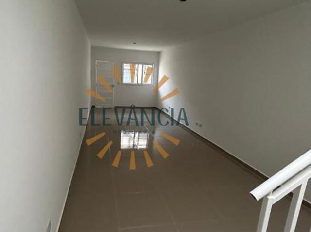 SOBRADO 166m² 3 DORMITÓRIOS 1 SUÍTE 6 VAGAS DE GARAGEM