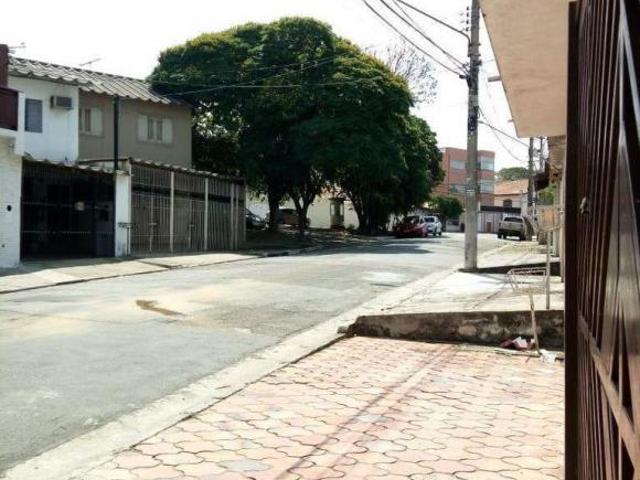 Sobrado 168m2, 3 dorms, 1 suíte, sacada, 2 vagas, aceita permuta