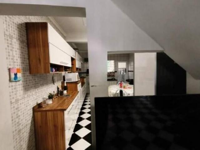 Sobrado 168m² em Santo André Jardim das Maravilhas • 3 dorms, 2 banheiros, 2 vagas