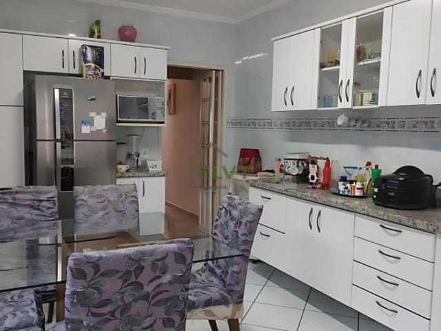 Sobrado 176m² à Venda no Km 18 Osasco | 3 quartos 1 Suíte e 3 Vagas