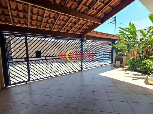 Sobrado 183m², com 3 quartos e 1 suíte à venda na Ponte Grande