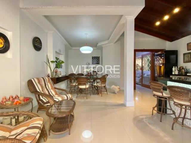 Sobrado 185m² 03 dormitórios Afonso Pena São José dos Pinhais