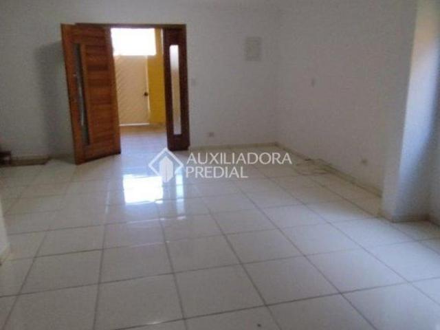 Sobrado 185m² Vila Roschel, Parelheiros 3 Quartos, Edícula e 2 Vagas