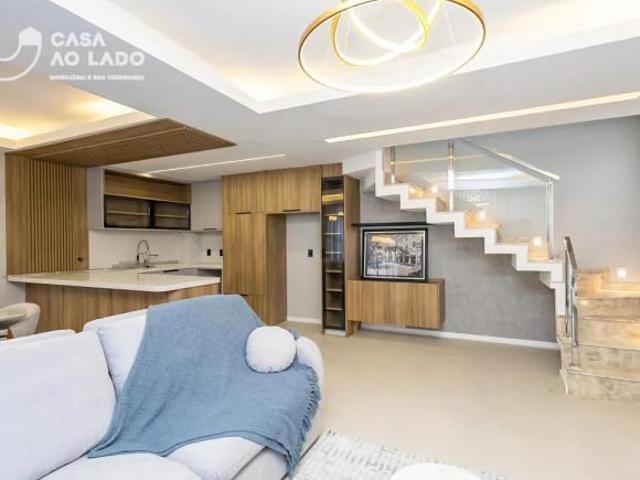 Sobrado 191m² com 3 quartos em Santa Felicidade Curitiba/PR