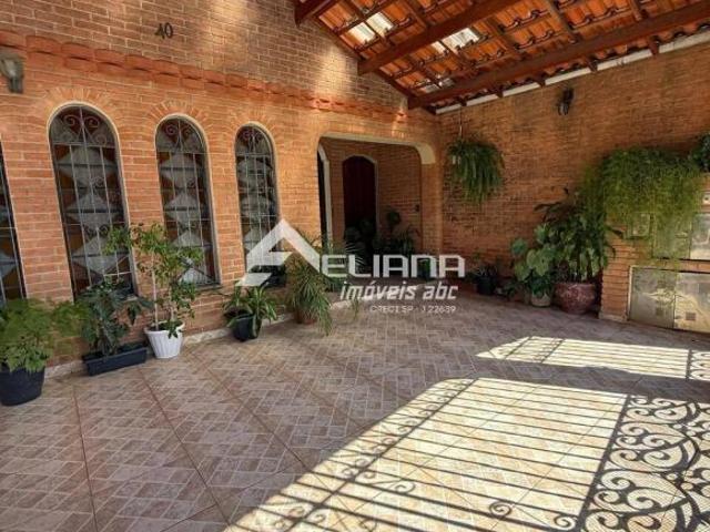Sobrado 198 m² com 3 quartos e 3 vagas B. Silveira