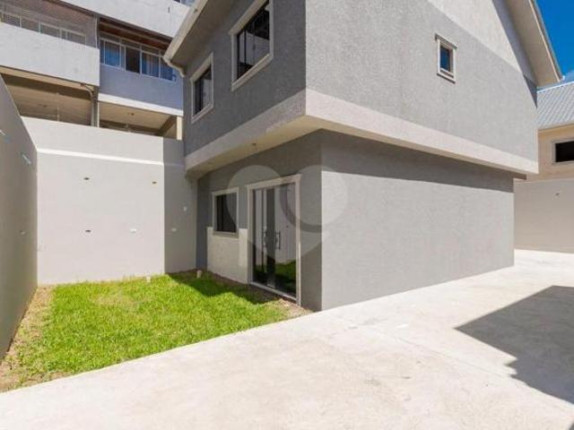 Sobrado, 103m2, 2 vagas, Bairro Alto