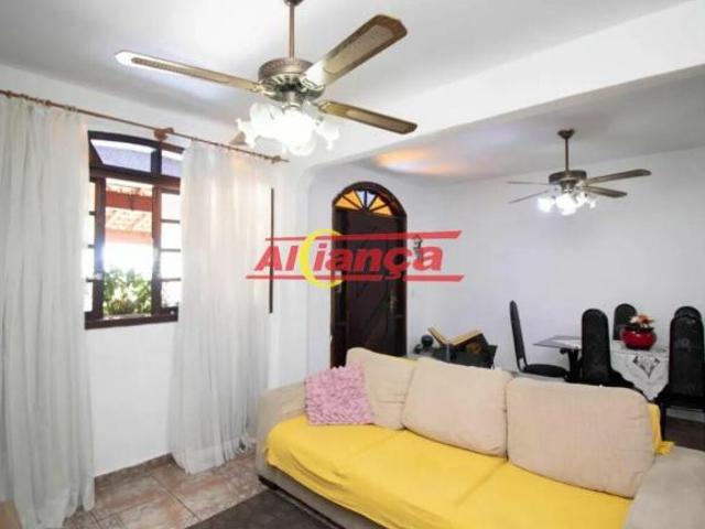 Sobrado 121m², com 3 quartos e 2 suítes à venda no Jardim Carioca