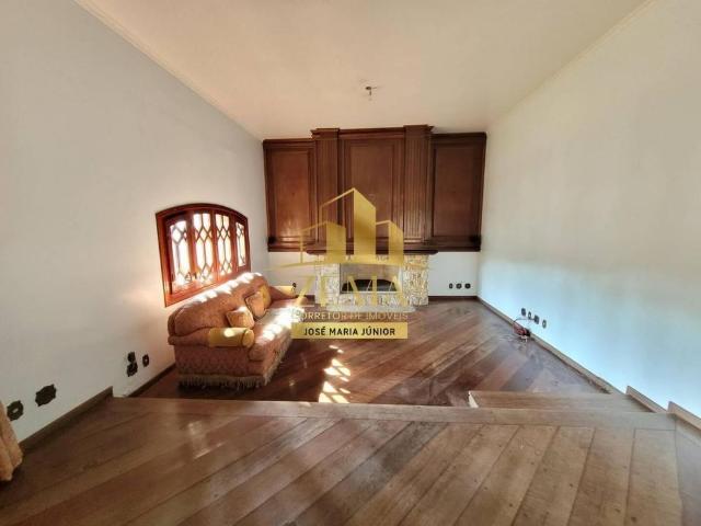 Sobrado 2400 m², 950 m² Constr. Piscina, Adega, Salão Festas, Alto Padrão
