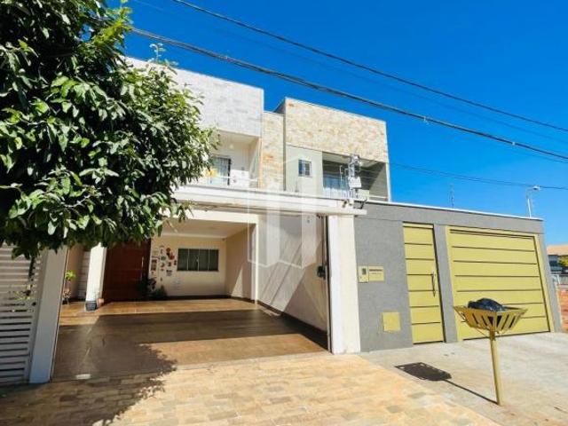 Sobrado 240 m² com 4 suítes, lazer completo e pronto para morar no Jardim Pla.