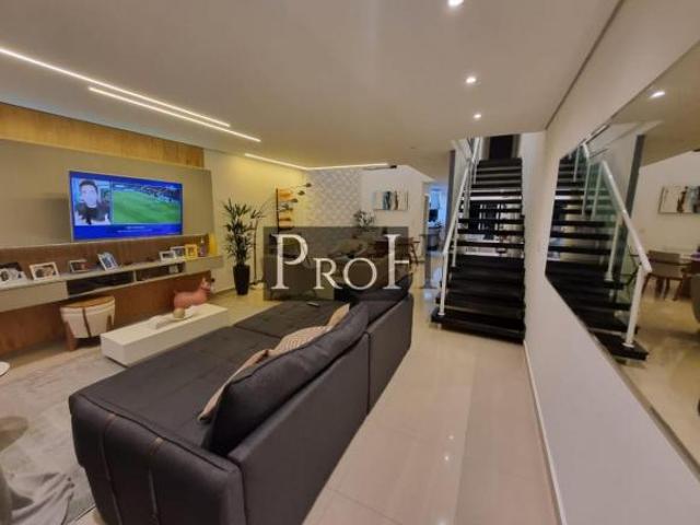 Sobrado 240m² 3 suítes e com Churrasqueira – R$ 2.120.000,00